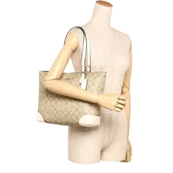 Coach | Bags | Coach City Zip Top Tote In Signature Canvas | Poshmark